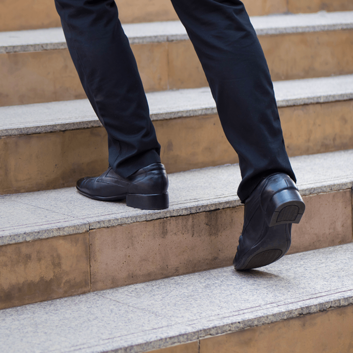 「NEAT」で賢くダイエット！ オフィスや家でできる痩せワザとは？ | FiNC U [フィンクユー]